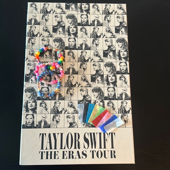 Taylor Swift | Storage & Organization | Vip Taylor Swift Box Empty ...